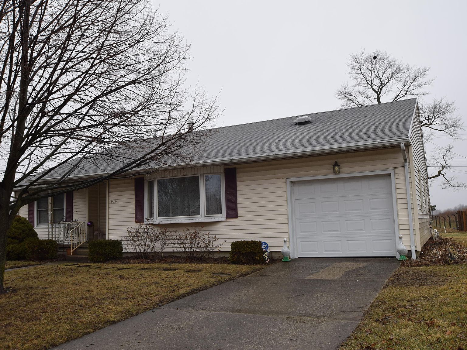 510 E Main St, Saint Paris, OH 43072 | Zillow