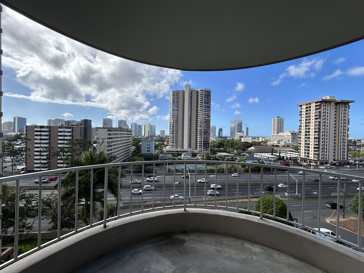 1018 Lunalilo St #1-1-704, Honolulu, HI 96822 | Zillow