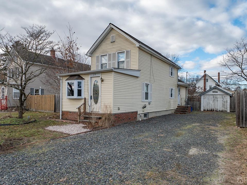 19 Railroad Ave, Helmetta, NJ 08828 | Zillow