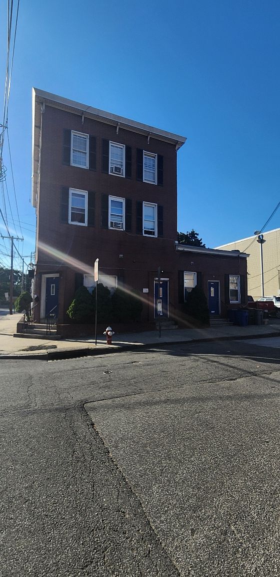 400 Locust St APT 2A, Mount Vernon, NY 10552 | Zillow