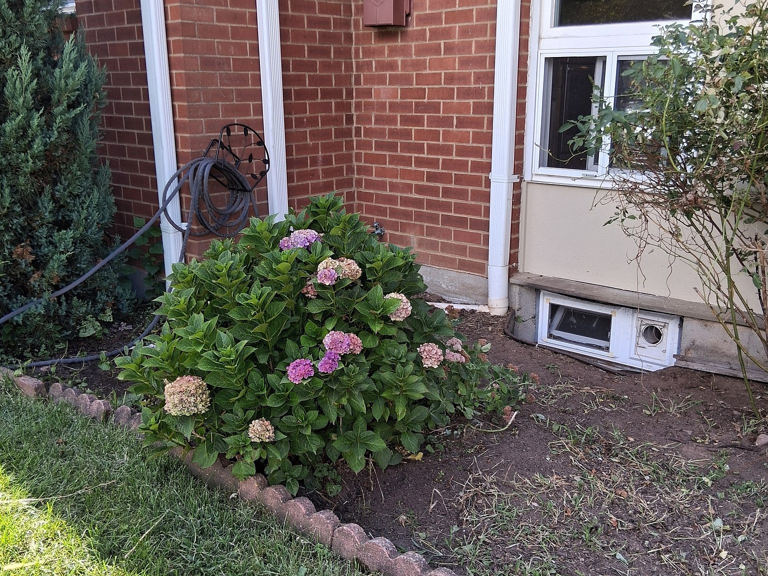 237 Centerbrook Road, Hamden, CT 06518 | Zillow