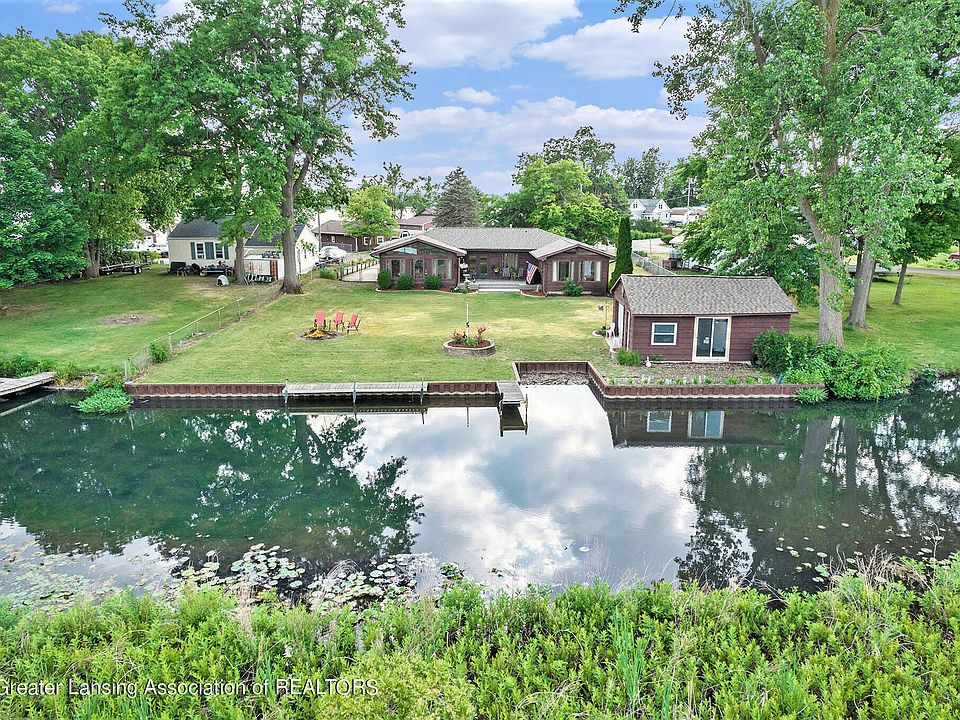 430 Jefferson Dr, Michigan Center, MI 49254 | Zillow