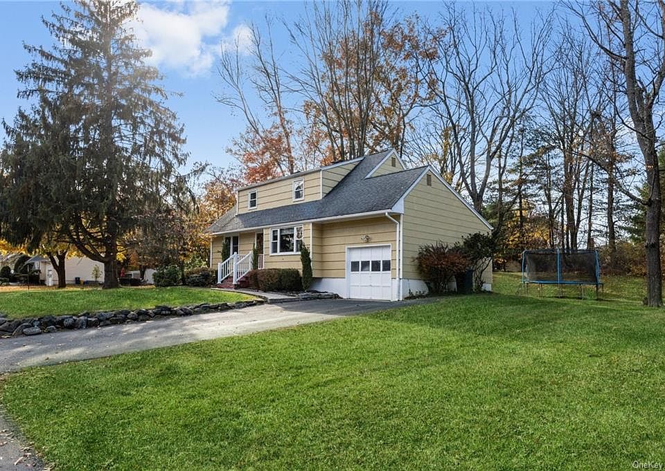 19 Mallory Rd, Spring Valley, NY 10977 | Zillow