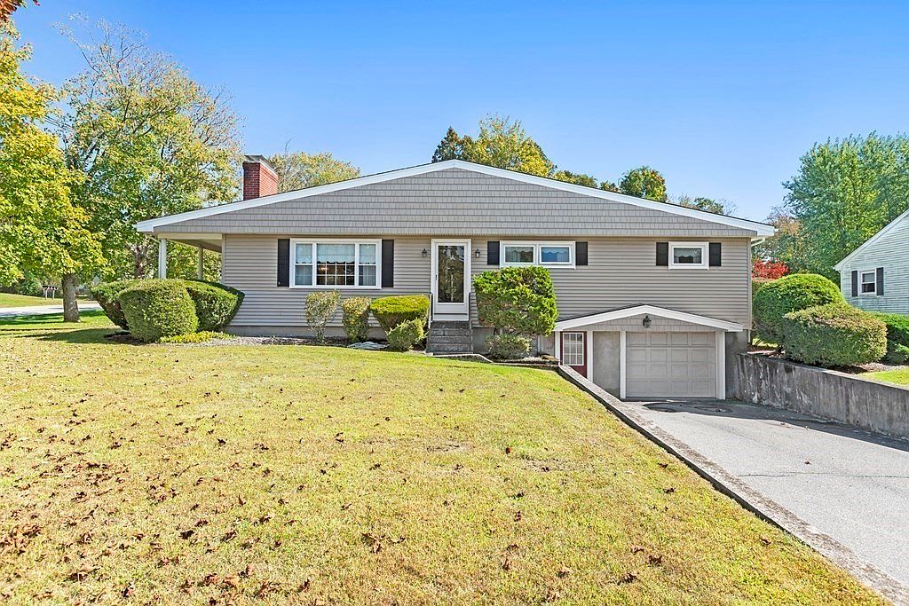 443 North St, Somerset, MA 02726 | MLS #73219287 | Zillow