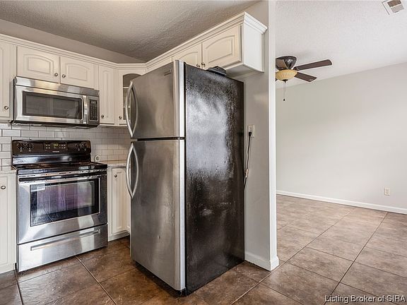 148 Locust Street, Charlestown, IN 47111 | MLS #2023011314 | Zillow