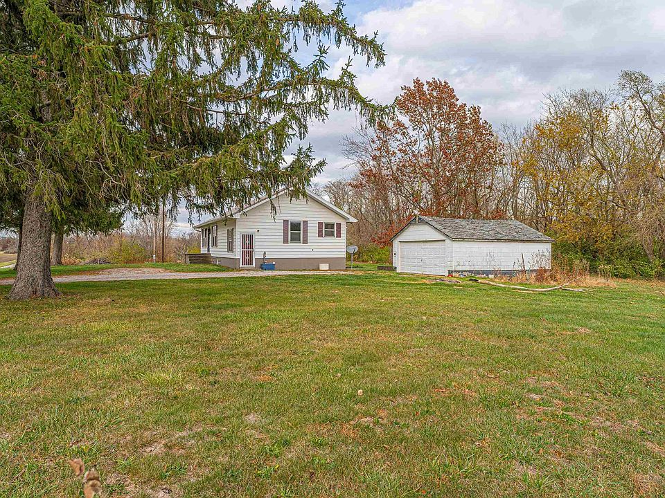 587 E 1900 North Rd, Edinburg, IL 62531 | Zillow