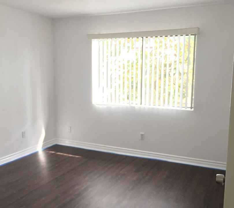 8735 Variel Ave - 8735 Variel Ave Canoga Park CA | Zillow