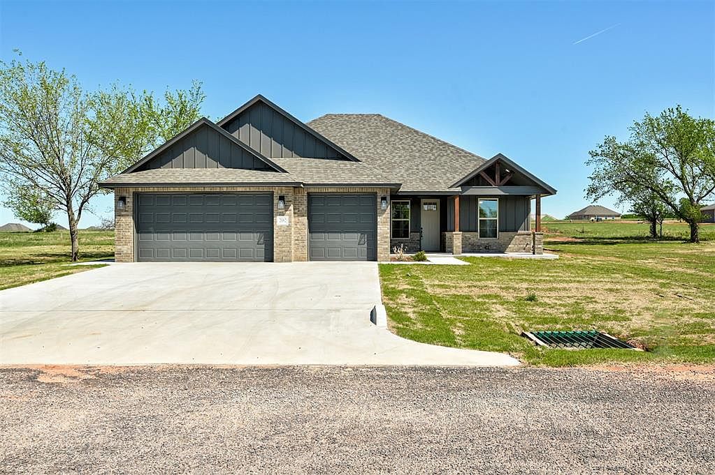 2082 Kaylee Rd, Blanchard, OK 73010 | MLS #1154505 | Zillow