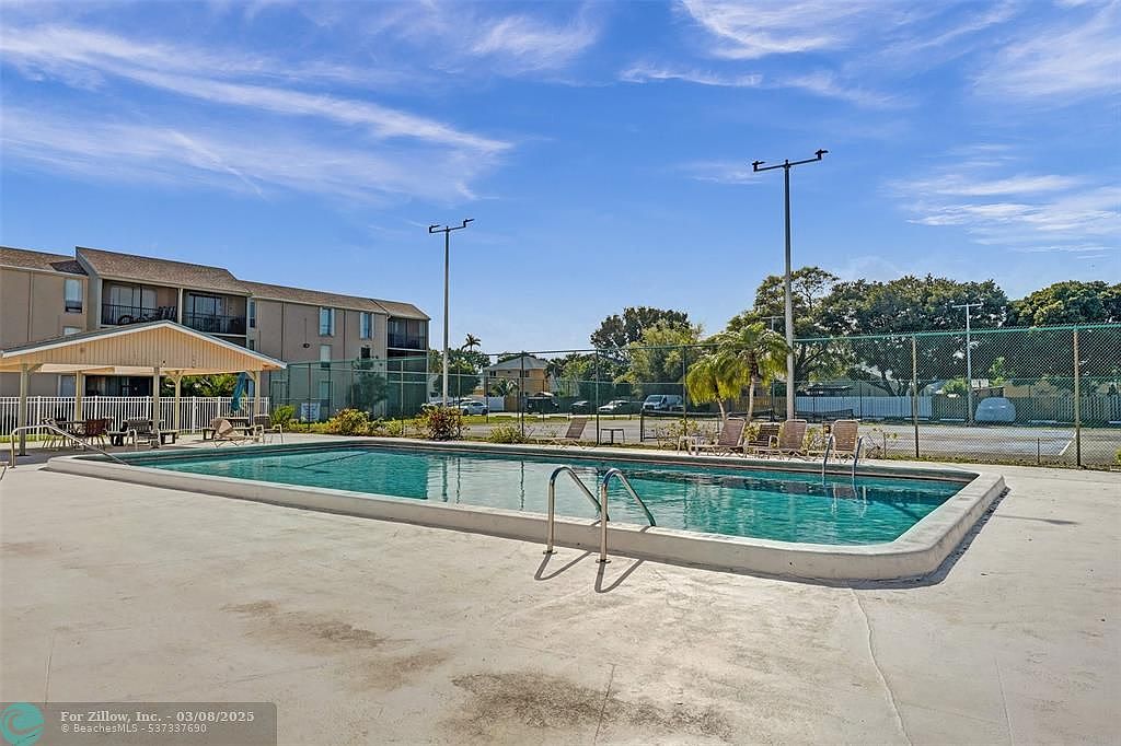 7175 Orange Dr UNIT 322, Fort Lauderdale, FL 33314 | MLS #F10490999 ...