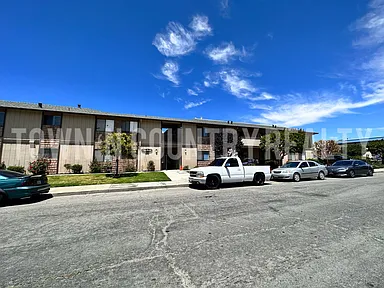 Clay Manor Apartments - 134 Clay St Salinas CA | Zillow