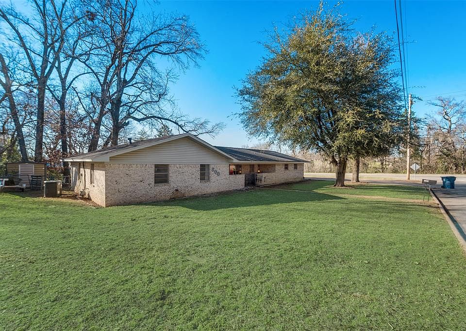 800 Circle Dr, Winnsboro, TX 75494 | Zillow