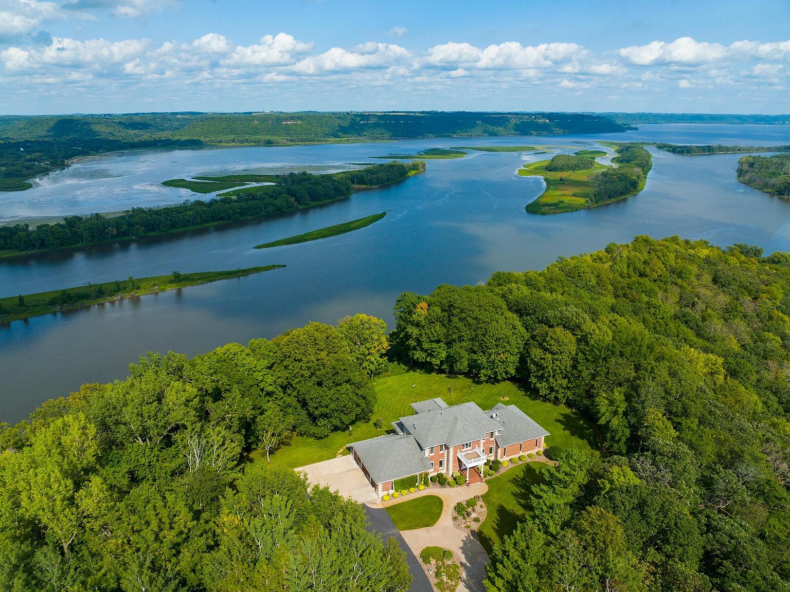 28129 Bayview Dr, Red Wing, MN 55066 | MLS #6260456 | Zillow