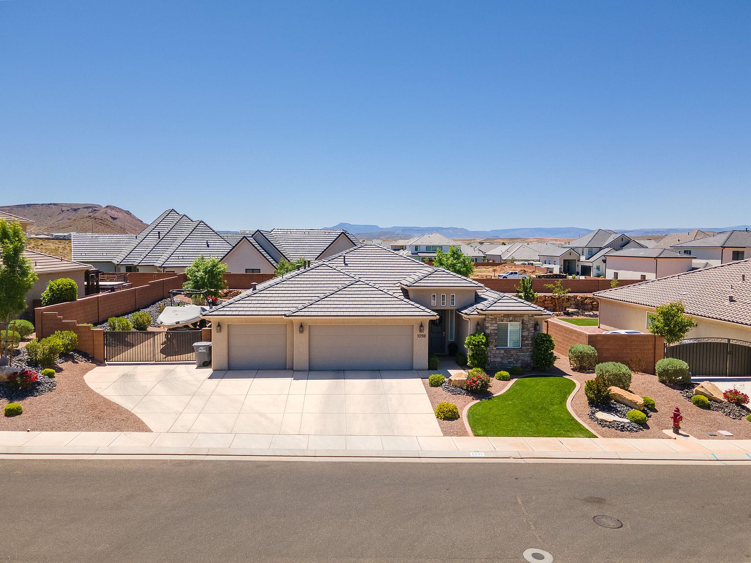 1098 E 4090 S, Washington, UT 84780 | Zillow