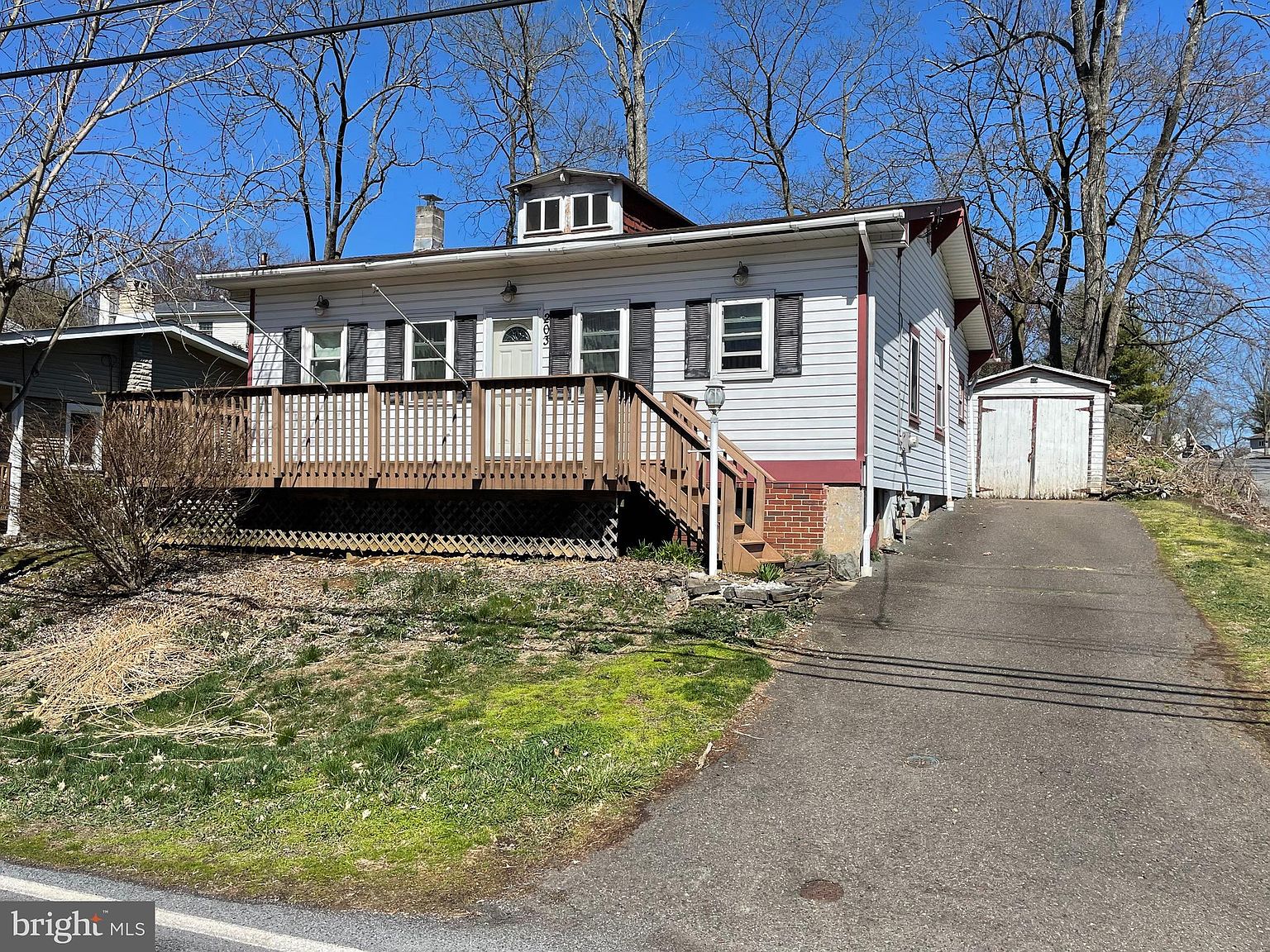 203 Main St, Spring Mount, PA 19473 | Zillow