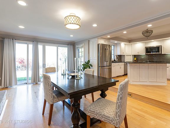 314 Minear Dr, Libertyville, IL 60048 | Zillow