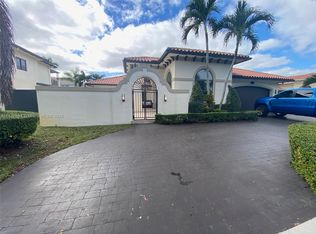 8814 NW 154th Ter, Miami Lakes, FL 33018 | MLS #A11526549 | Zillow