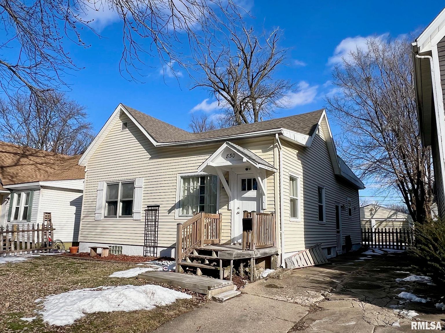 830 N 8th St, Springfield, IL 62702 | Zillow