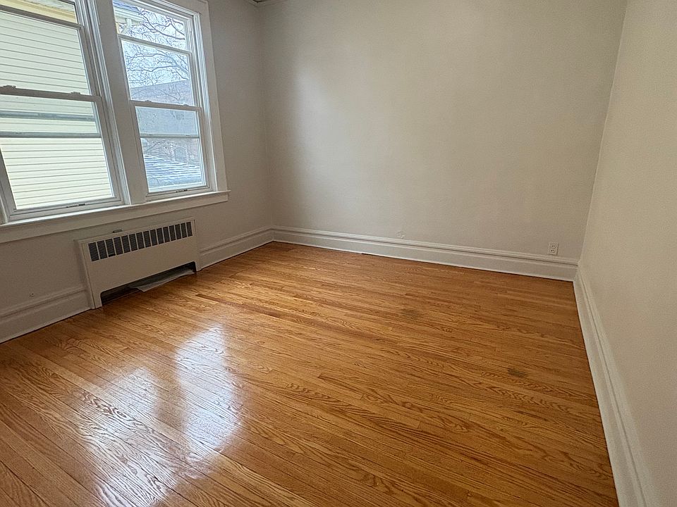 222 Weequahic Ave Newark NJ | Zillow