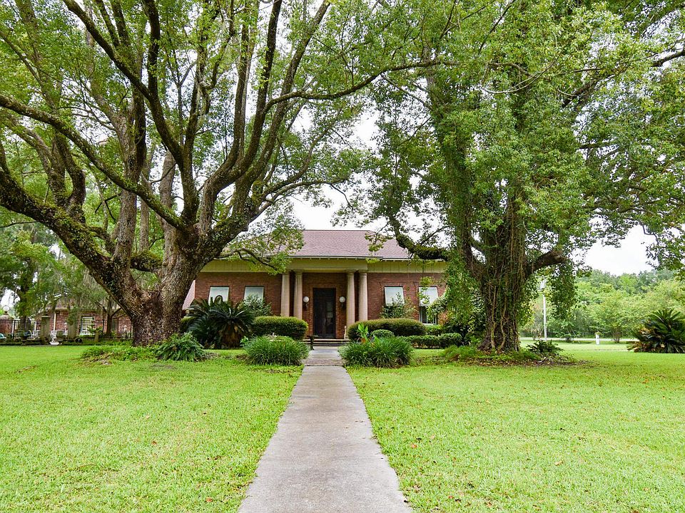 1407 W Main St, Perry, FL 32347 | MLS #367901 | Zillow