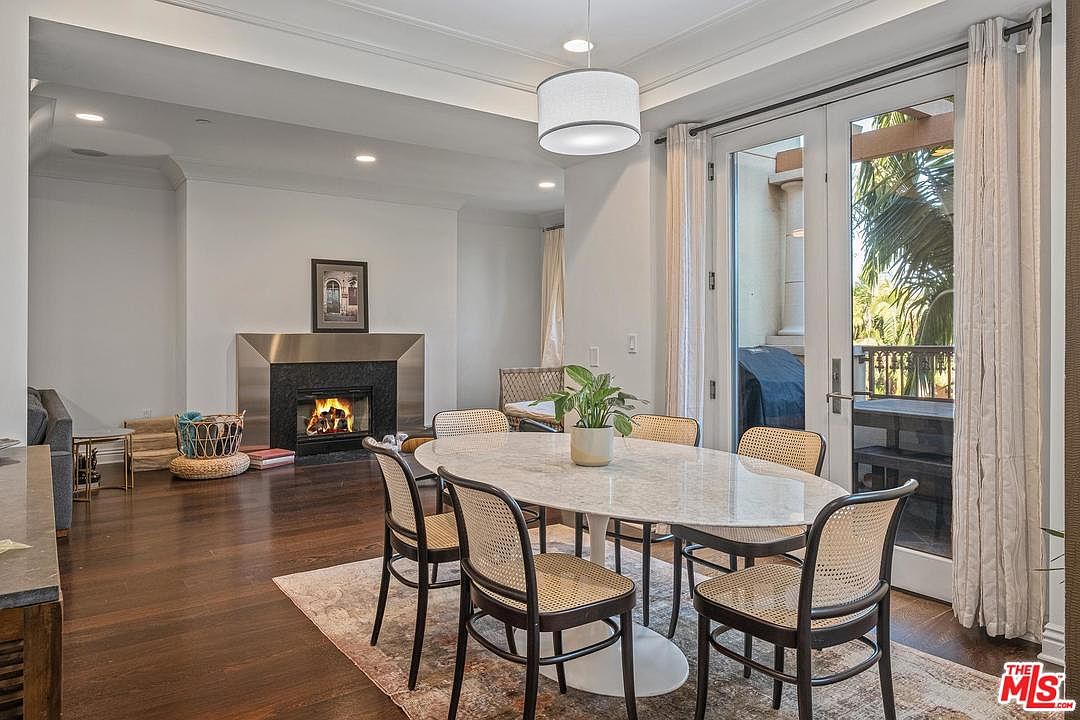 261 S Reeves Dr UNIT 303, Beverly Hills, CA 90212 | Zillow