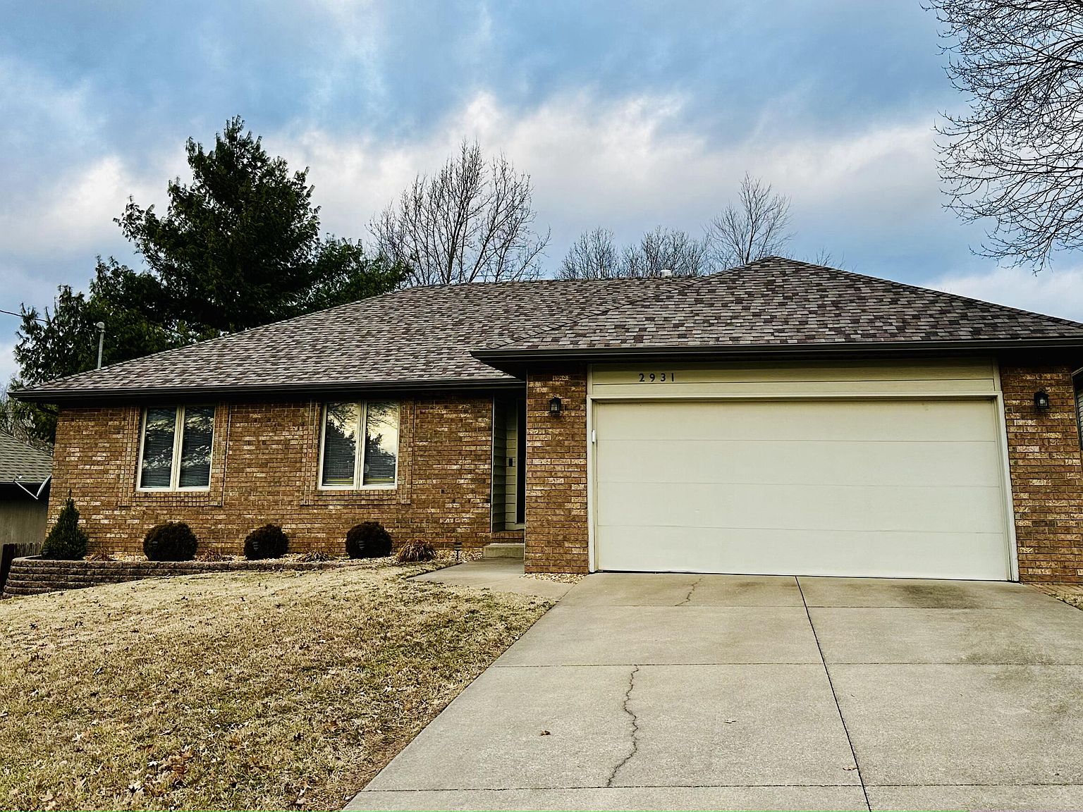 2931 E Lark Street, Springfield, MO 65804 | Zillow