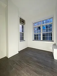 88 Fulton Street #705 in Fulton/Seaport, Manhattan | StreetEasy