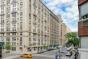40 East 89th Street #3E in Carnegie Hill, Manhattan | StreetEasy