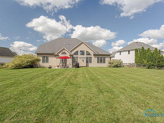24884 Prairie Crossing Ln, Perrysburg, OH 43551 | Zillow