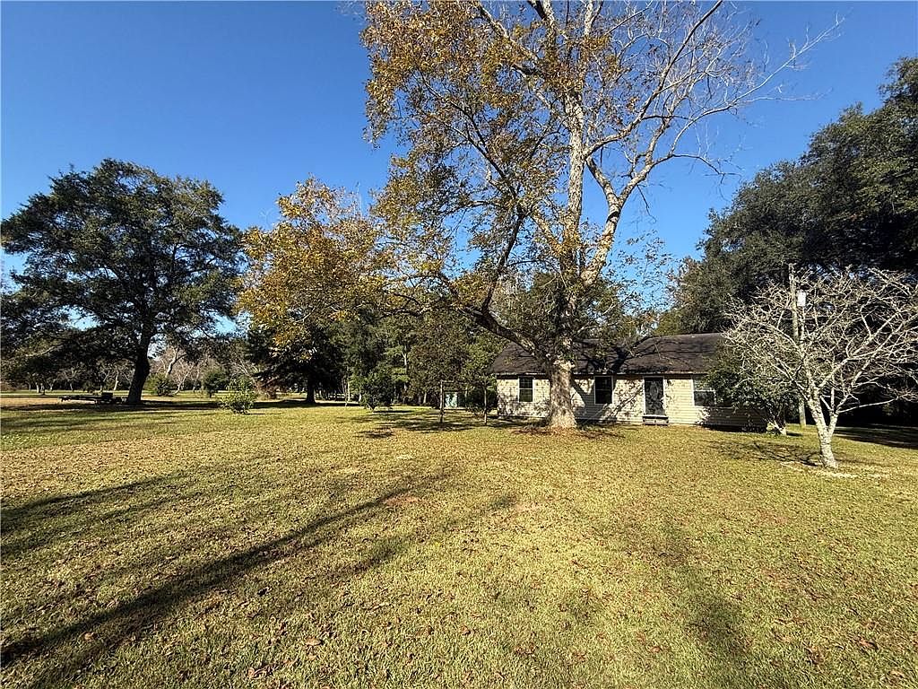 13210 Holly Ct, Grand Bay, AL 36541 | Zillow