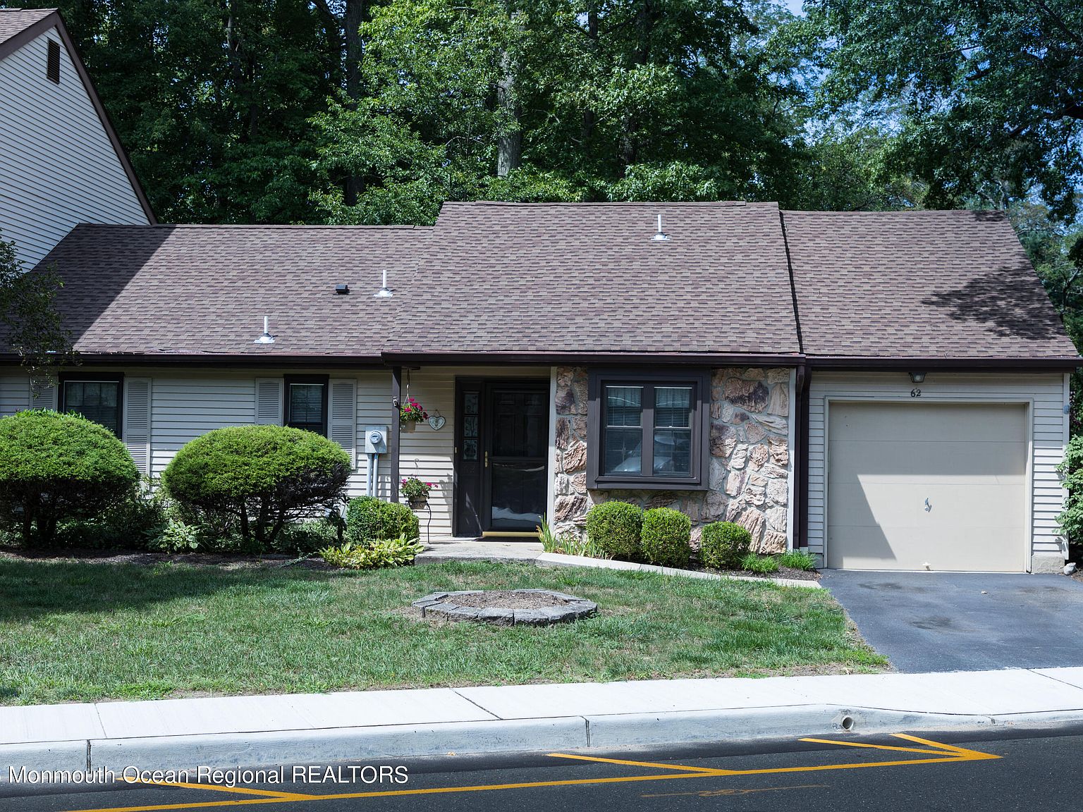 62 Hunters Run, Oceanport, NJ 07757 | MLS #22322049 | Zillow