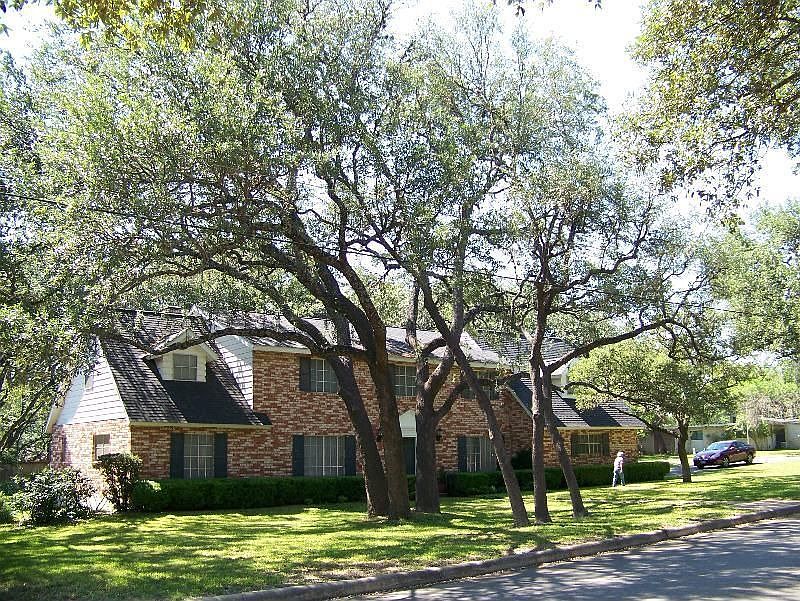 155 William Classen Dr, Hollywood Park, TX 78232 | Zillow