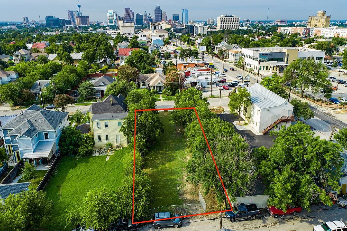 313 E Locust St, San Antonio, TX 78212 | Zillow