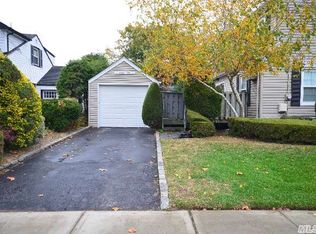 21 Flint Rd, East Rockaway, NY 11518 | Zillow