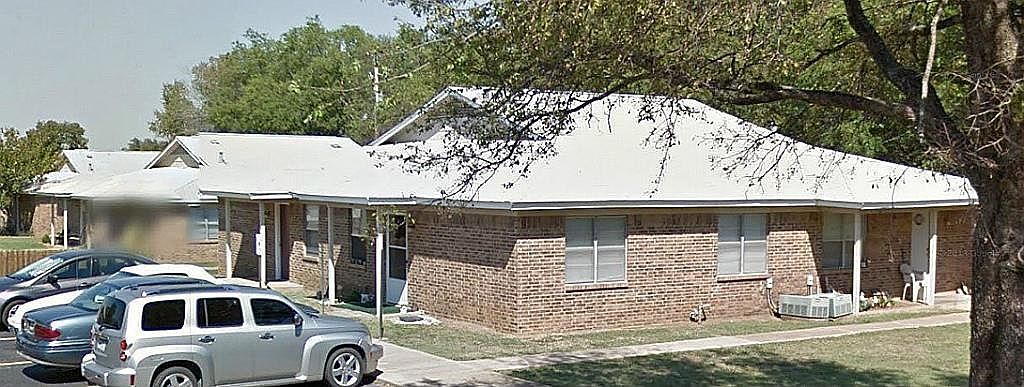 301 N Prairie St, Pilot Point, TX 76258 | Zillow