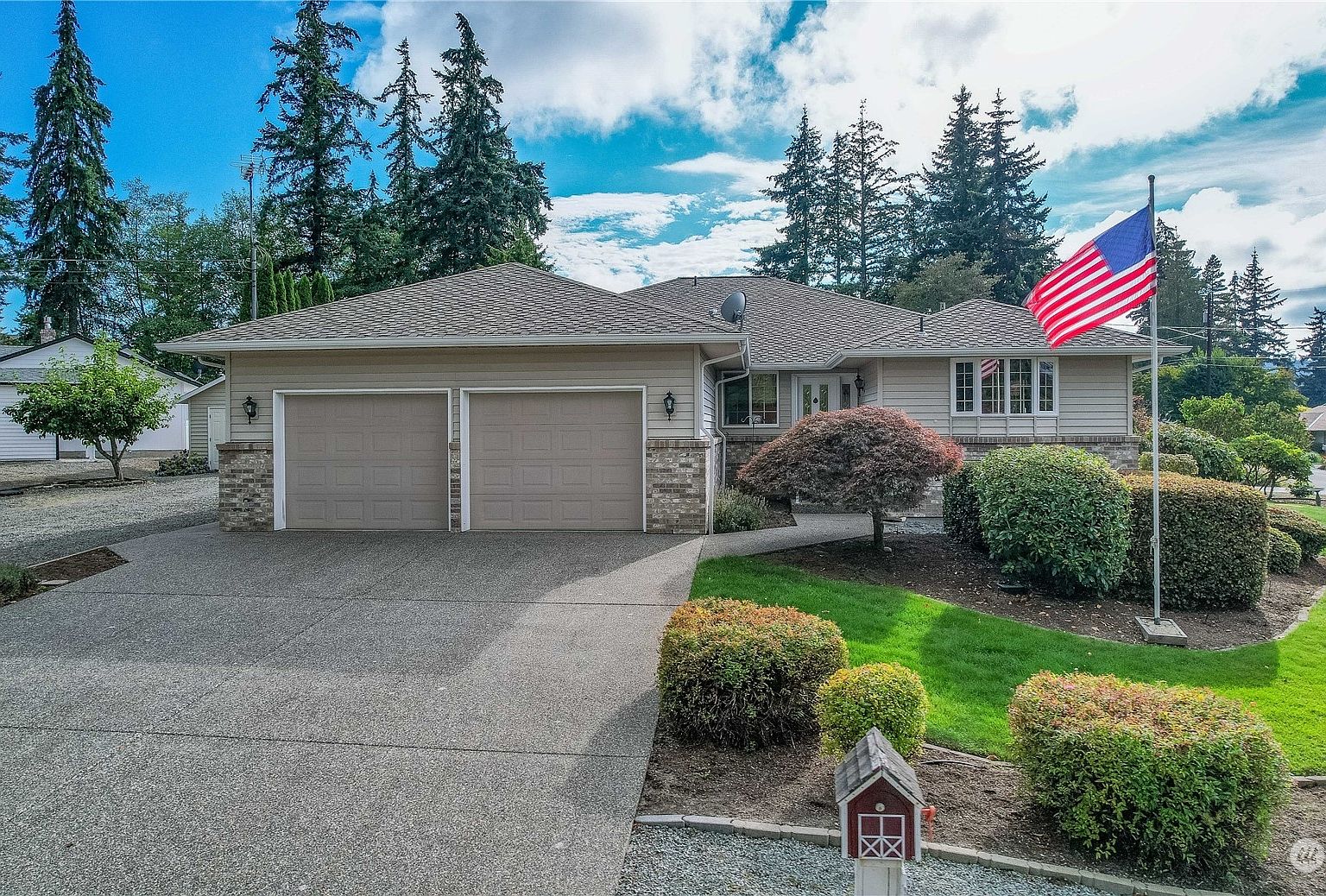 382 E Lorna Lane, Camano Island, WA 98282 | Zillow