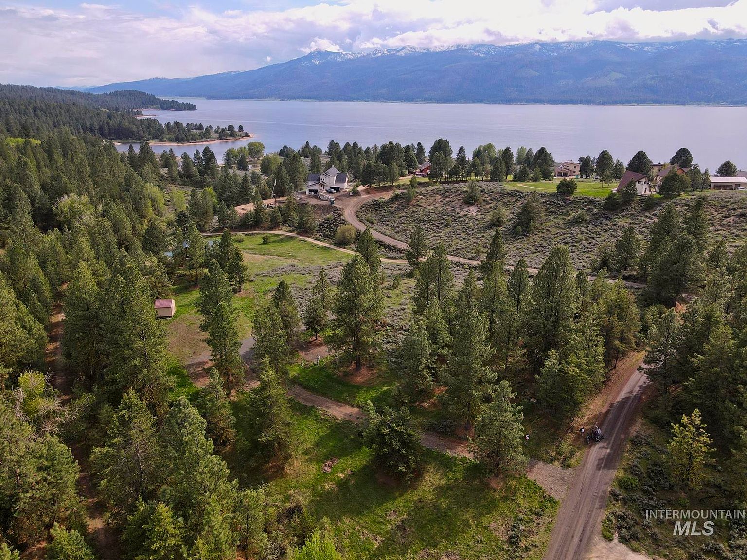 37 Vista Point Loop, Cascade, ID 83611 | MLS #98905560 | Zillow