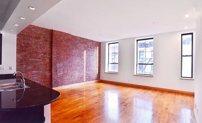79 Reade Street UNIT-2D in Tribeca, Manhattan | StreetEasy