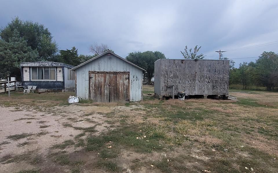 702 Dakota St, Midland, SD 57552 | Zillow