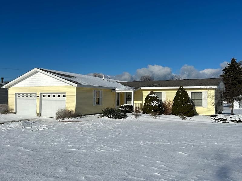 494 Sand Rd, Port Austin, MI 48467 | MLS #040-25-0006 | Zillow