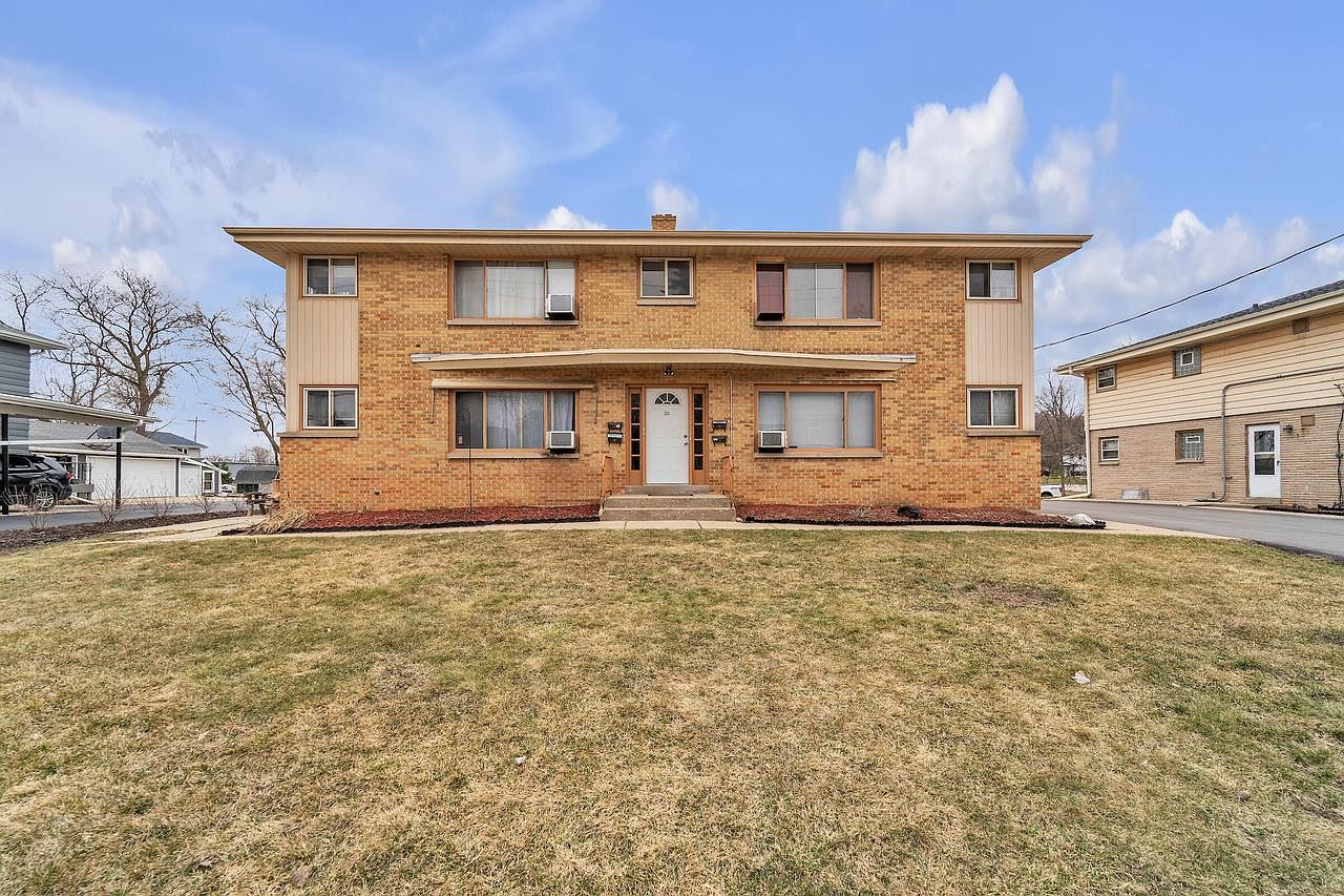 224 Clark STREET, Pewaukee, WI 53072 | Zillow