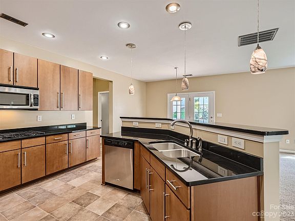 108 Sand Spur Dr, Mooresville, NC 28117 | MLS #4059342 | Zillow