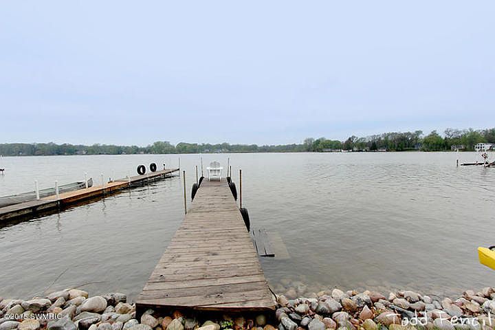 6777 Campau Lake Dr SE, Alto, MI 49302 | Zillow