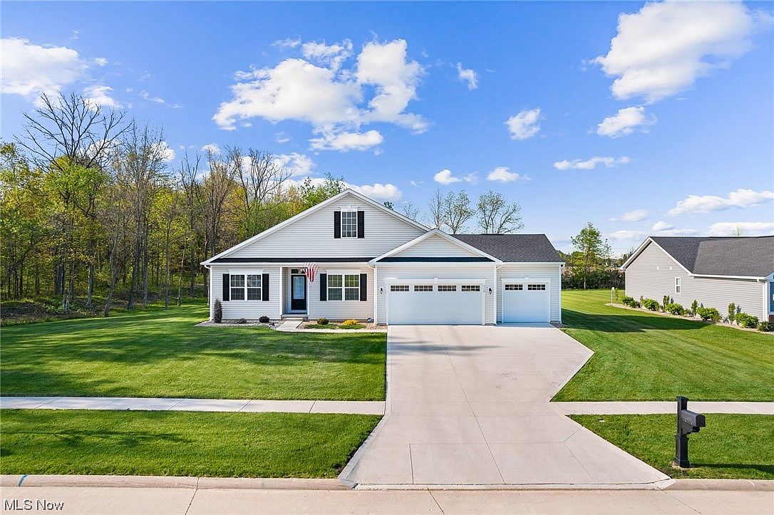 310 Liberty Ln, Wellington, OH 44090 | Zillow
