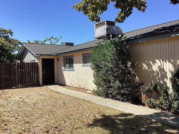 3235-3237 N Fowler Ave, Fresno, CA 93727 | Zillow