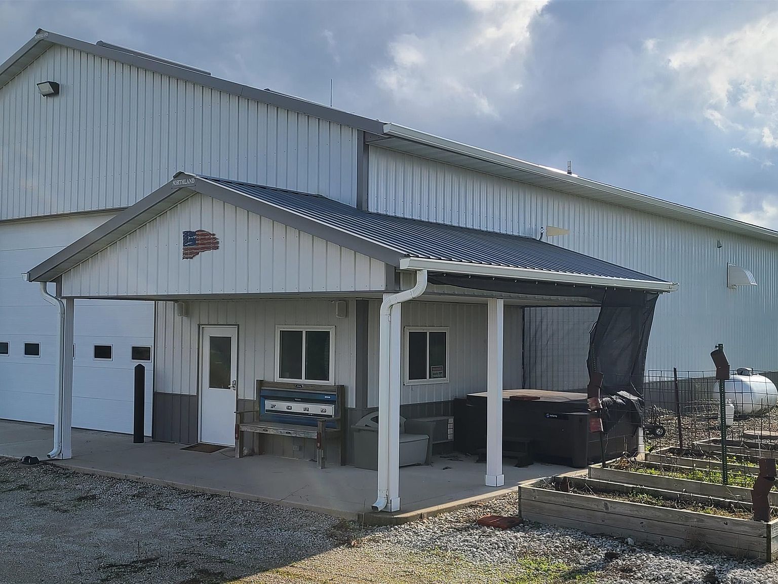 1133 140th Ave, Castalia, IA 52133 | Zillow