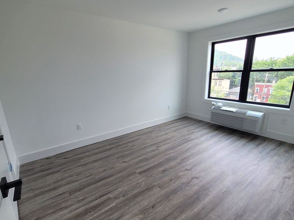 242 Spring St Paterson, NJ, 07503 - Apartments for Rent | Zillow