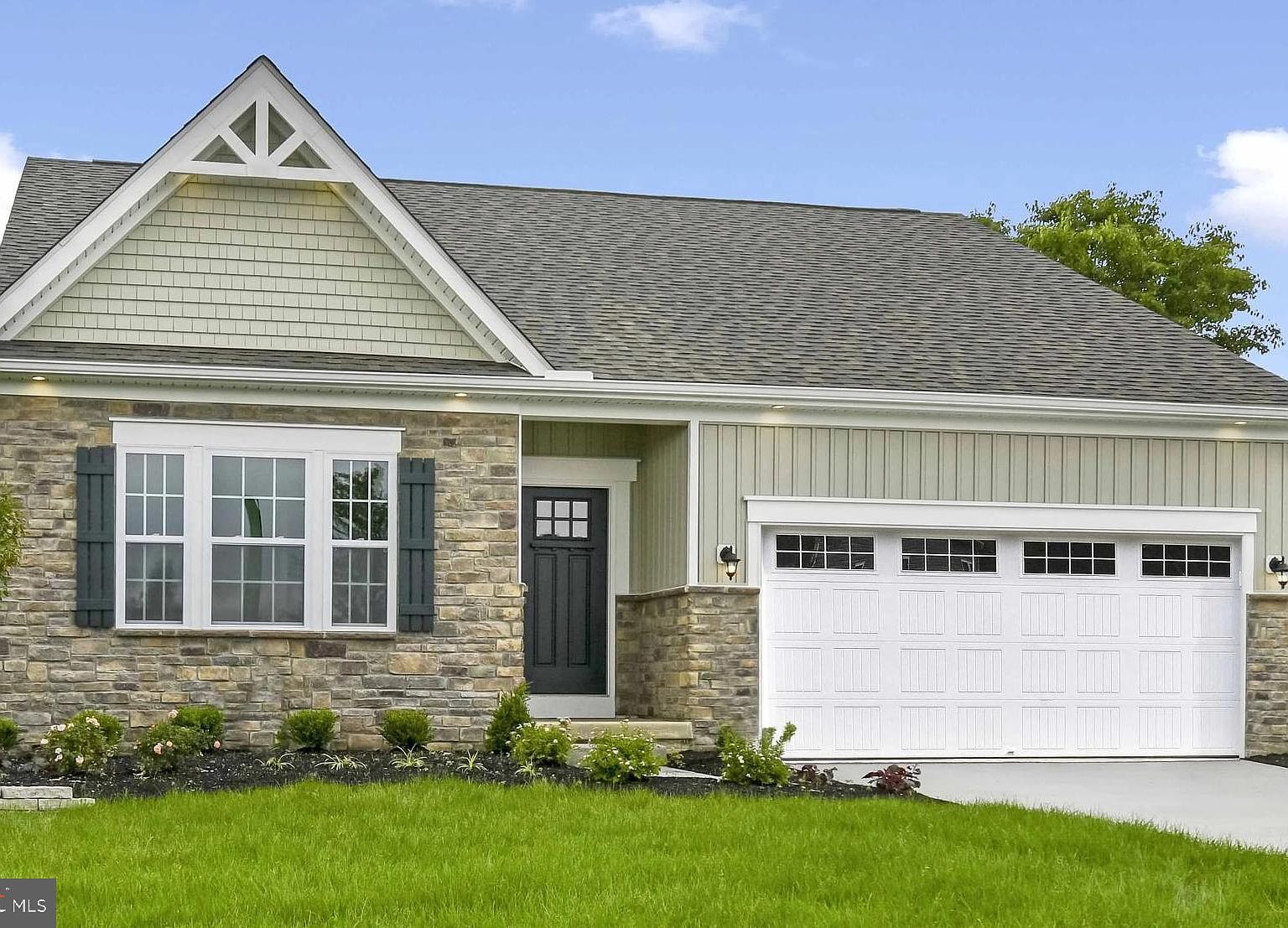 2 Happy Ridge Dr, Front Royal, VA 22630 | MLS #VAWR2007406 | Zillow