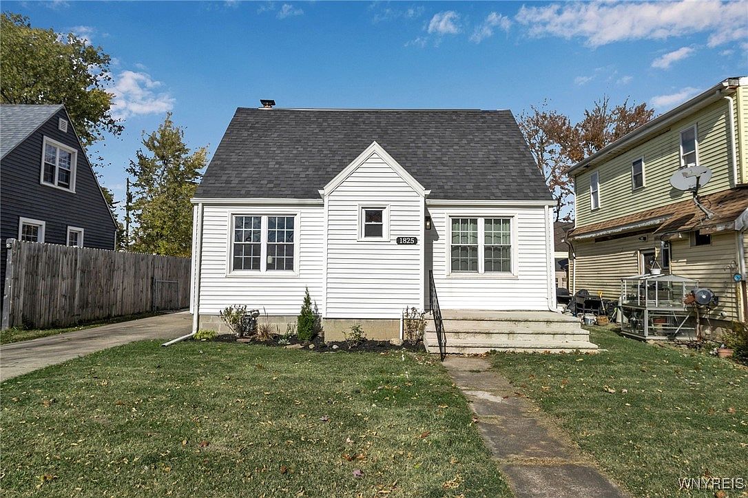 1825 Huth Rd, Grand Island, NY 14072 | Zillow