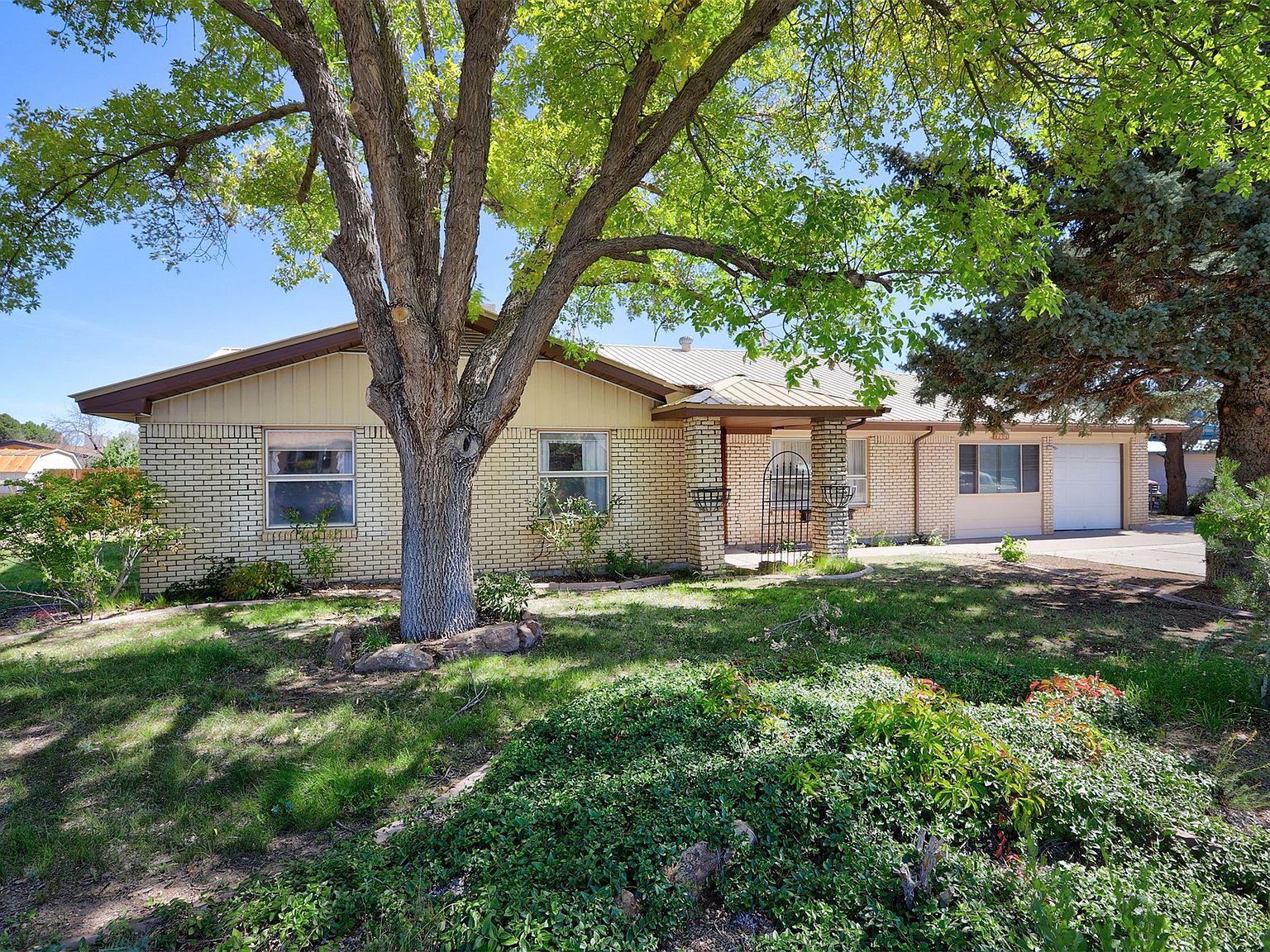 206 Rover Blvd, White Rock, NM 87547 | MLS #202401977 | Zillow