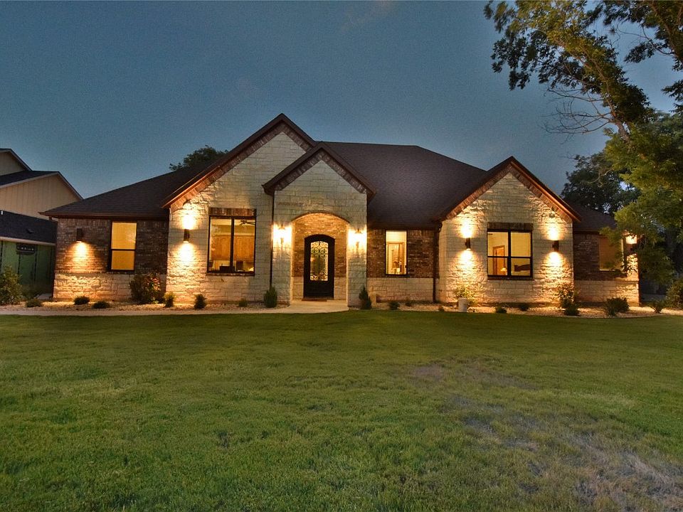 9100 King Air Dr, Granbury, TX 76049 | Zillow